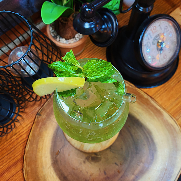 Anjakan Paradigma Apple - Ashhry Shoshedap