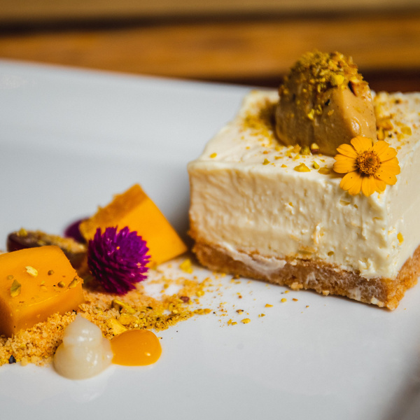 KAYA CHEESECAKE & ASSORTED COULIS - MANJA KL