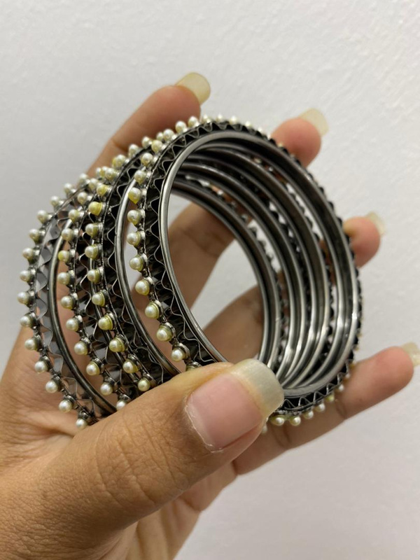 D.NO 012 SILVER - METAL BANGLE - MV SECRET JEWELLERY