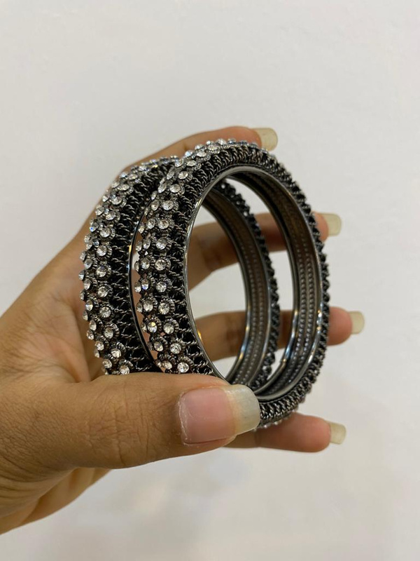 D.NO 021 SILVER - METAL BANGLE - MV SECRET JEWELLERY