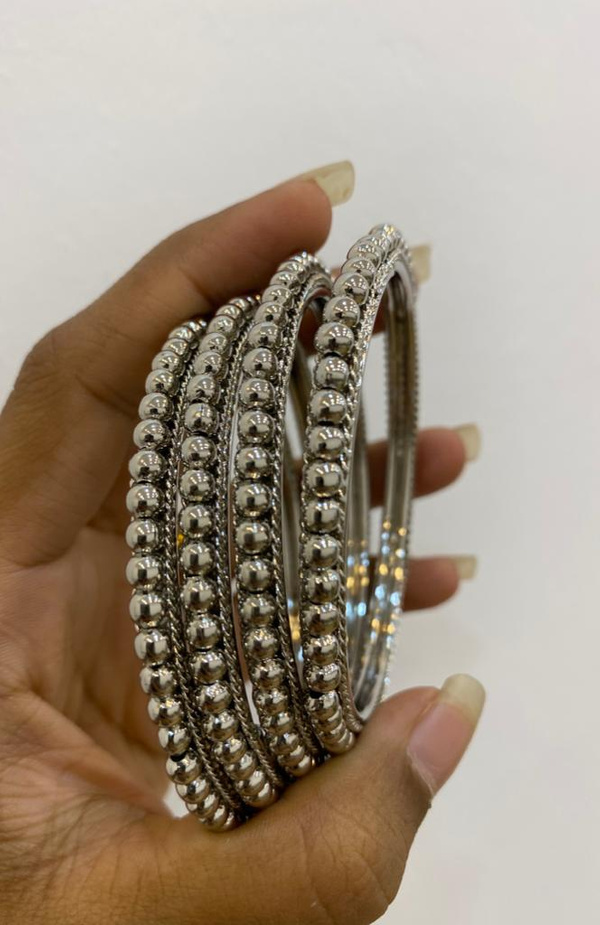 D.NO 022 SILVER - METAL BANGLE - MV SECRET JEWELLERY