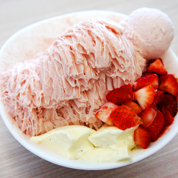 Strawberry Shaved Ice - Nica Gelateria