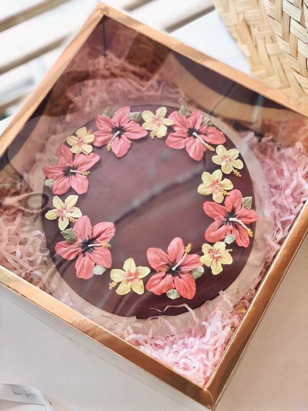 GOLD BOX - BUNGA RAYA - RARA KITCHY Your Fashionable Cakes