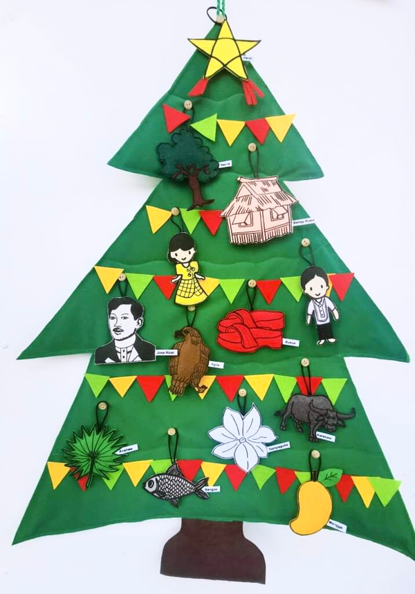 playgoalZ Paskong Pinoy Tree - Rooke&Reese