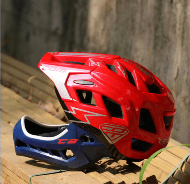 NEW COM Full Face Helmet with Blinkers - Rooke&Reese