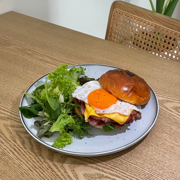 Streaky Cheesy Beef Burger - Three Years Old Cafe