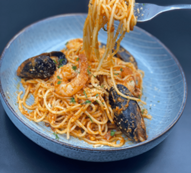 Seafood Spaghetti - Urbean Café Avenue K