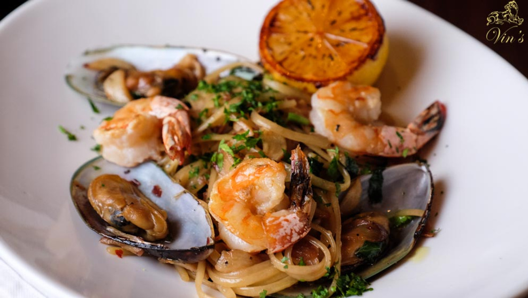 Marlborough Mussel & Tawau Prawn - Vin's Restaurant & Bar